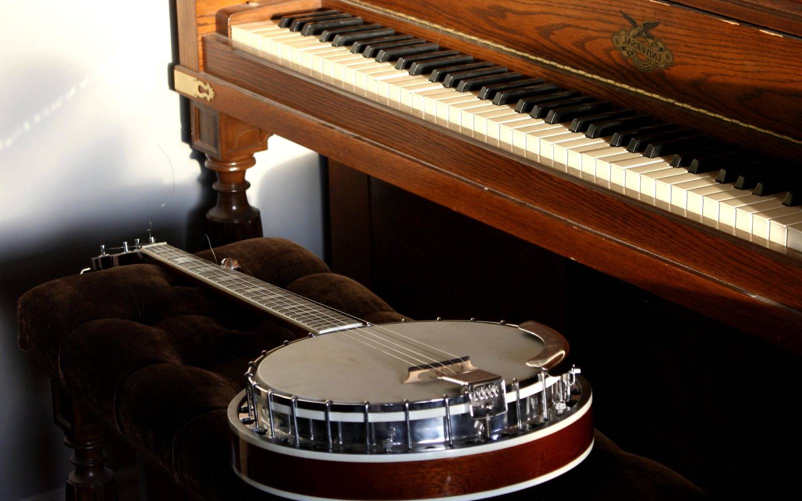 A guide to recording the banjo