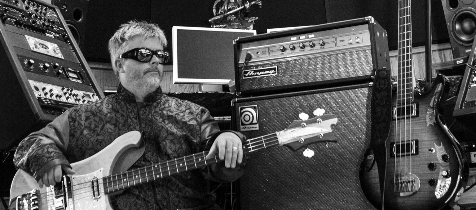 COUNTING CROWS BASSIST MATT MALLEY ENDORSES SWITCHCRAFT 314DI - Mixdown ...