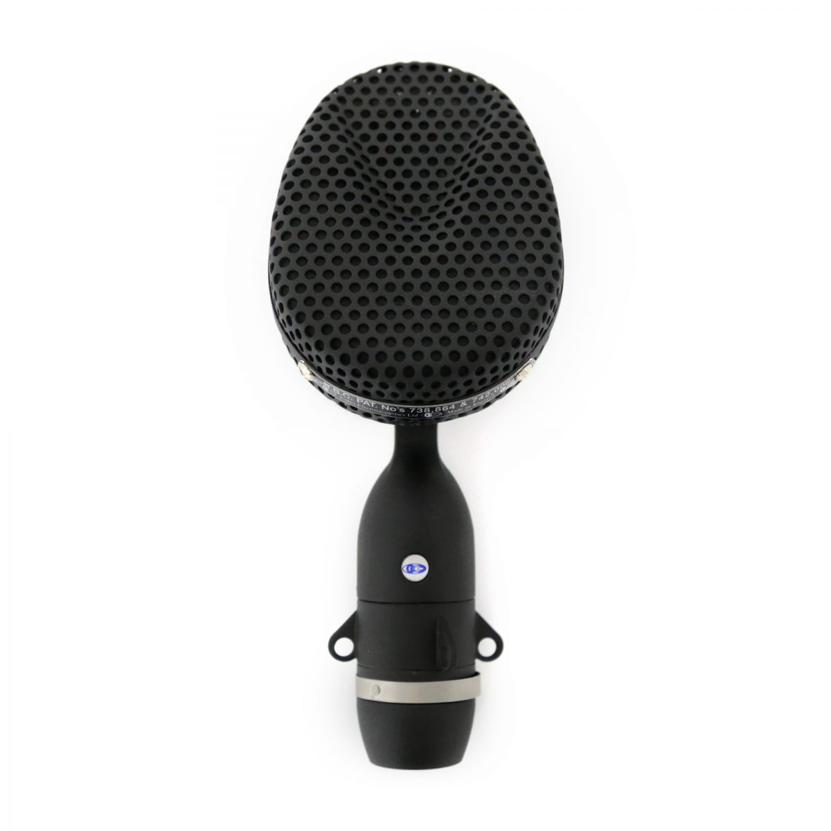 What's the difference between dynamic and condenser microphones?