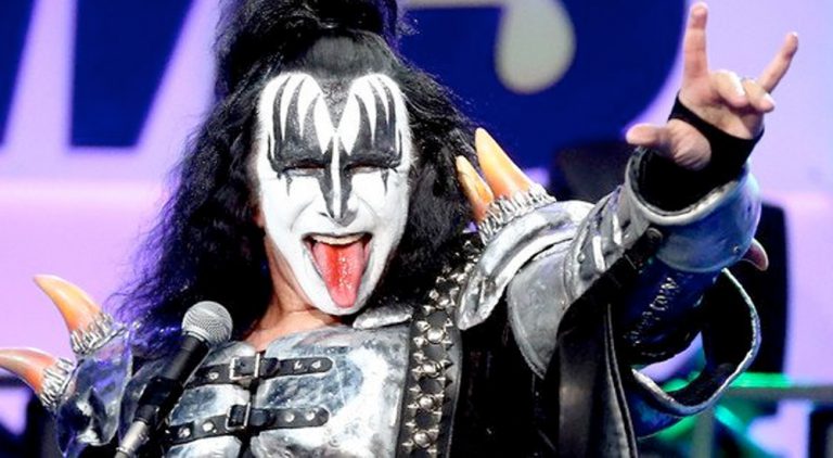 GENE SIMMONS WANTS TO TRADEMARK THE DEVILS HORNS GESTURE - Mixdown Magazine