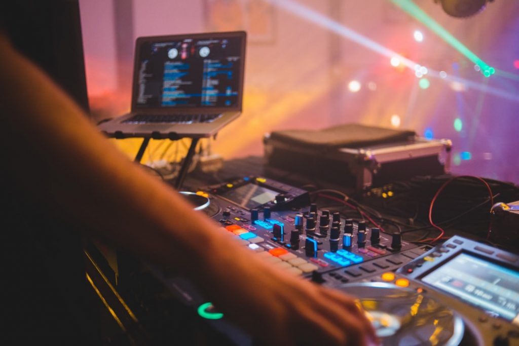 Five Essential Items To Kickstart Your DJ Career