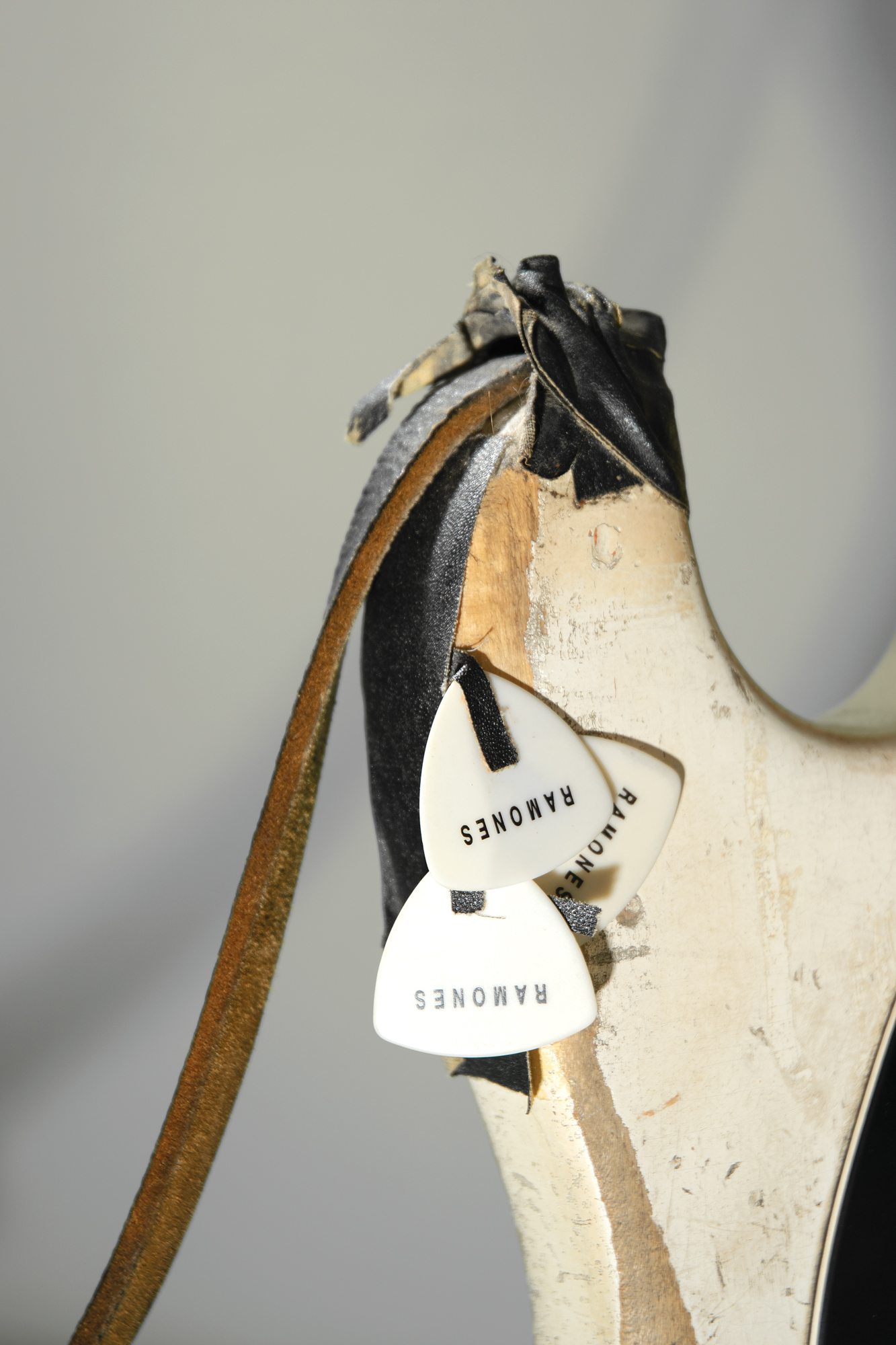 Johnny Ramone's career long stage-used guitar up for auction - Mixdown ...