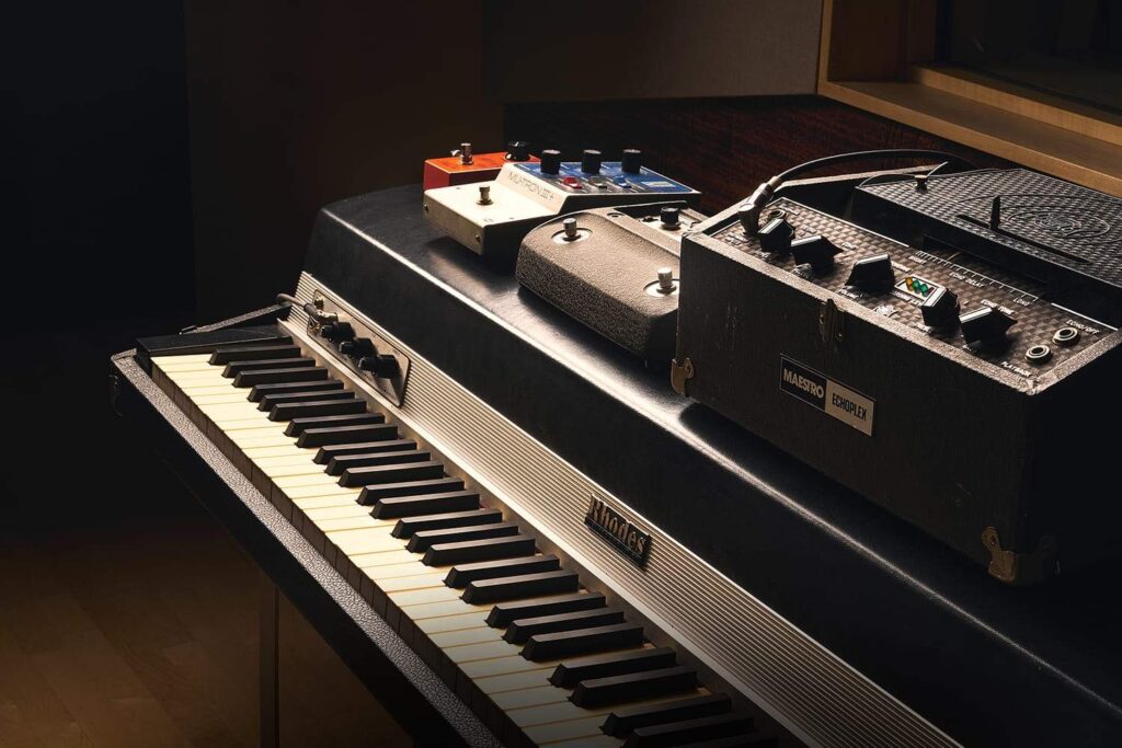 Universal Audio release Electra 88 Vintage Keyboard Studio & Capitol ...