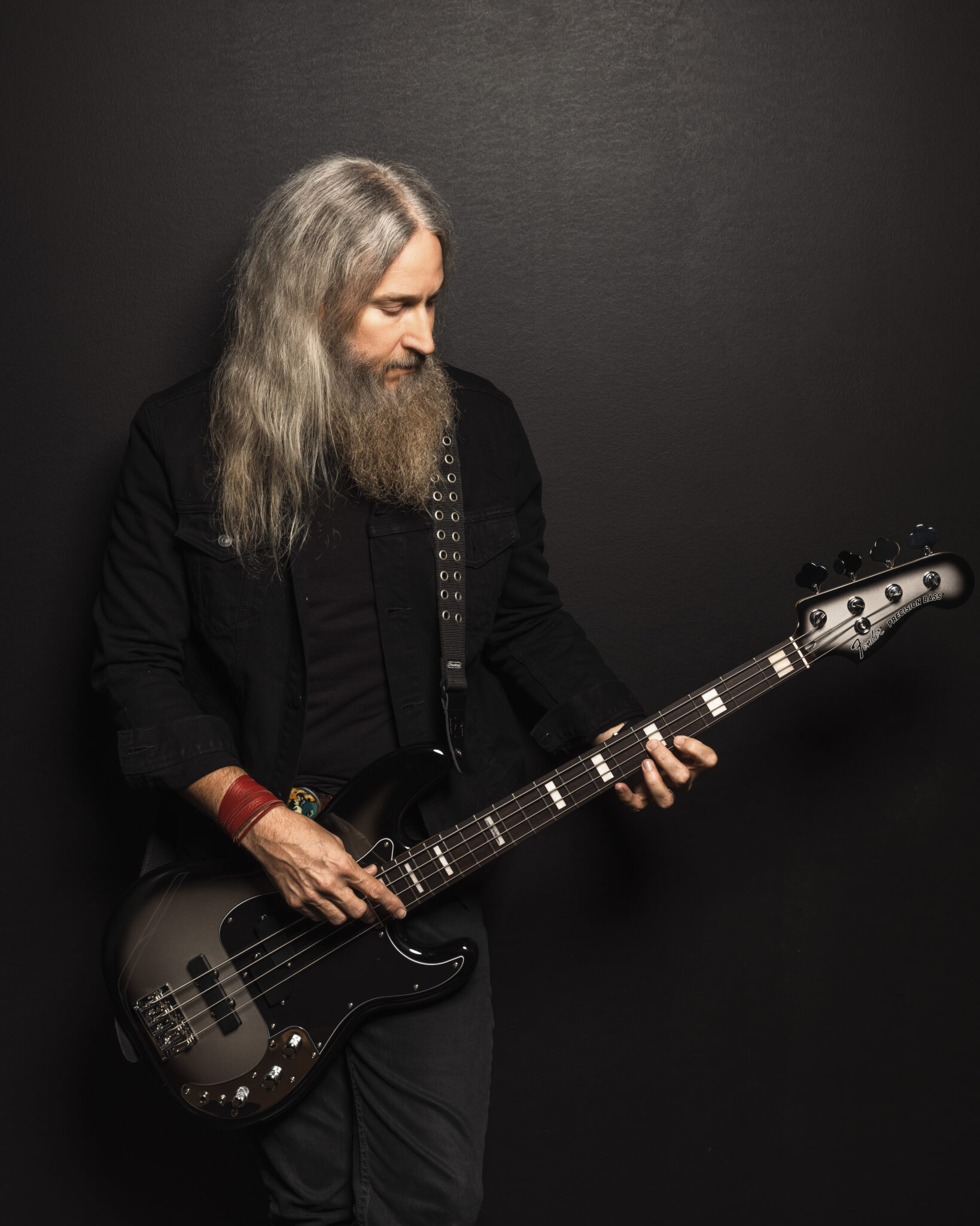 Review: Troy Sanders Fender Precision Bass