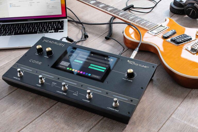 Announced: the Headrush Core Compact FX Pedalboard