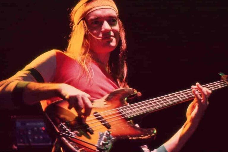 10 of the most iconic Fender Jazz Bass players