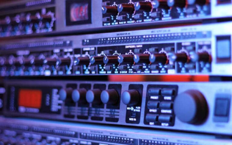 Mixing tools: dynamic EQ explained