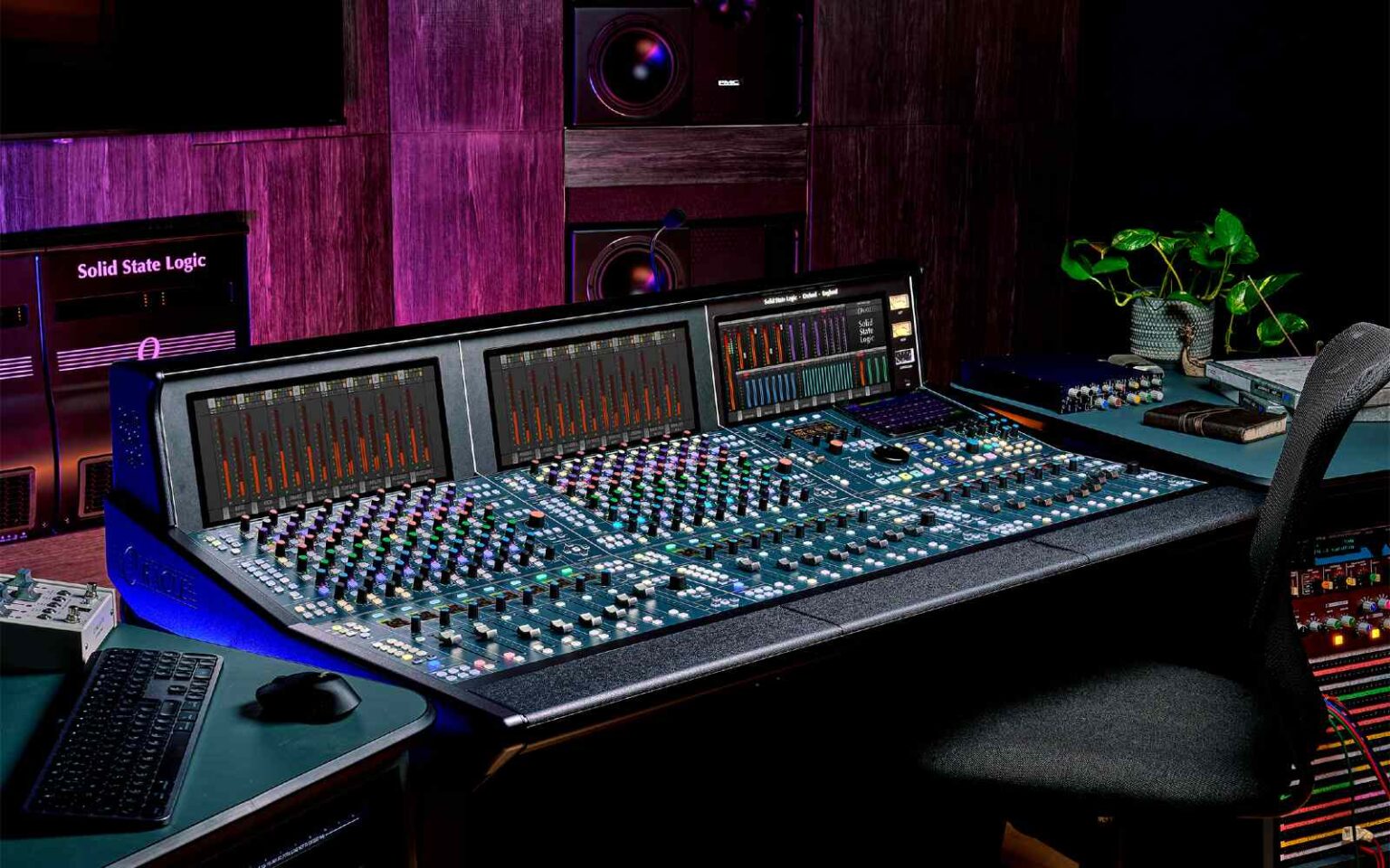 Solid State Logic Oracle: the future of analogue consoles