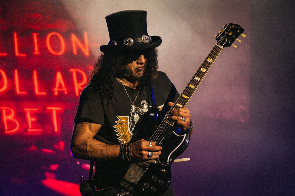 Slash 3.0 signature humbuckers come with more output and bite